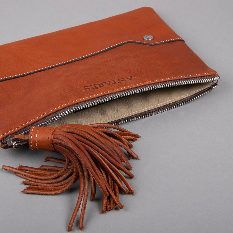 Antarès London Clutch | The Endurance Boutique